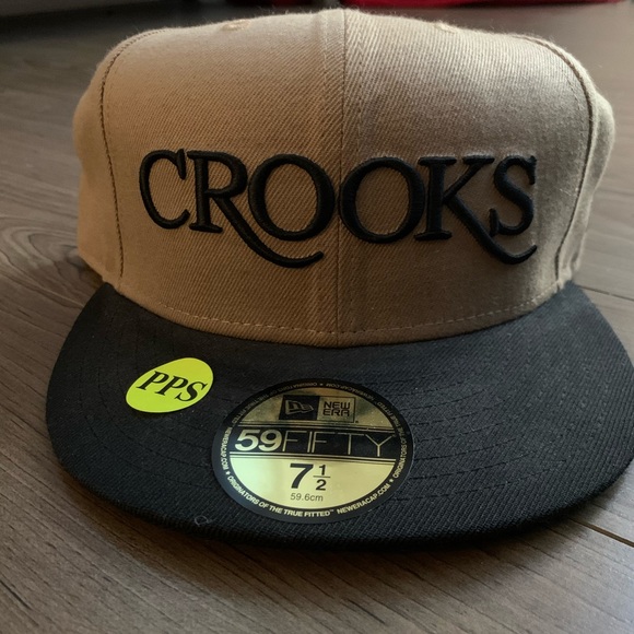 Crooks & Castles | Accessories | Brand New Crooks And Castles New Era ...